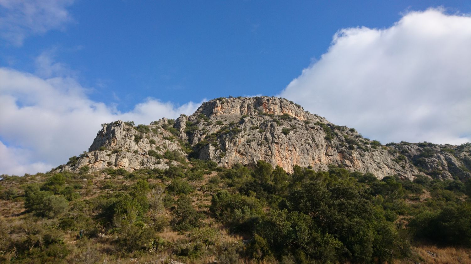 Climbing in Costa Blanca in Spain - sport routes - Maja Travels